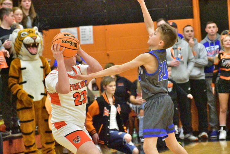 Timberwolves sweep season series over CMS with 47-42 win | Sports ...