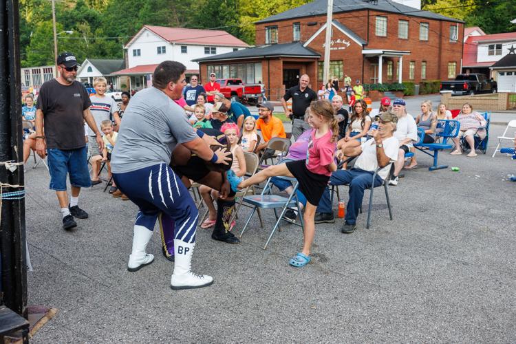 Town of Man hosts annual Street Fair | News | loganbanner.com
