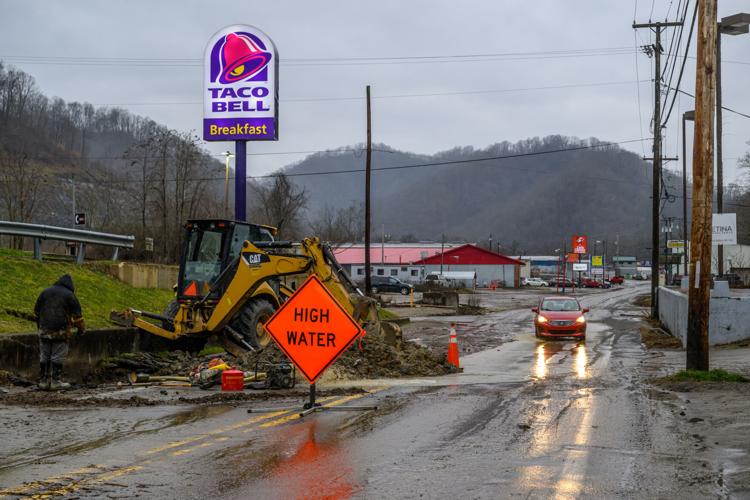 Weekend flooding reaches historic water levels | News | loganbanner.com