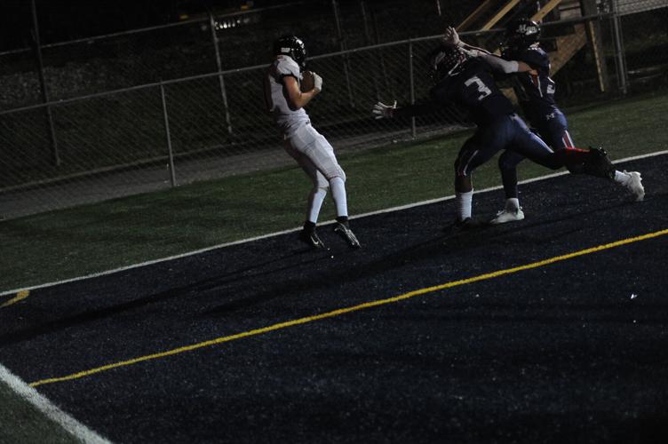 Late TD helps No. 9 Man top No. 5 Tug Valley in 22-21 thriller | Sports ...