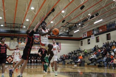 Prep boys basketball: Strong third quarter sends Chapmanville past ...