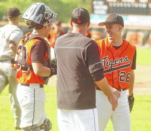 Scott surprises Tigers in sectionals | News | loganbanner.com
