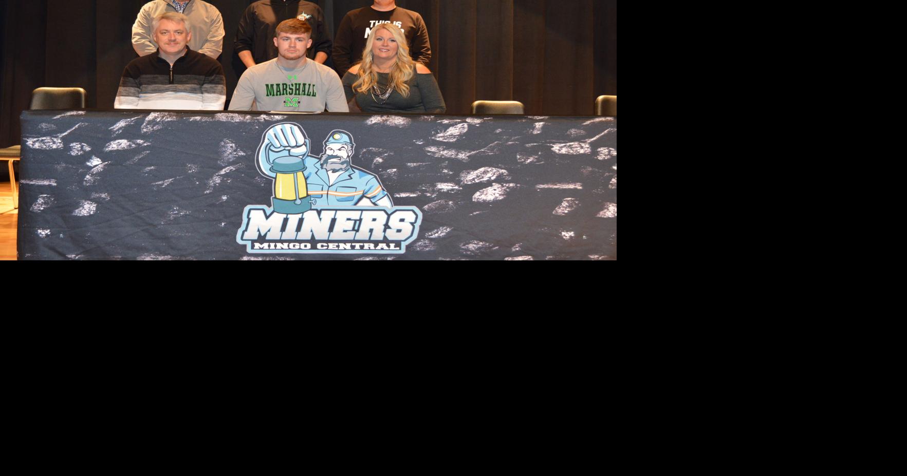 Dillon officially signs with MU hoops | Sports | loganbanner.com