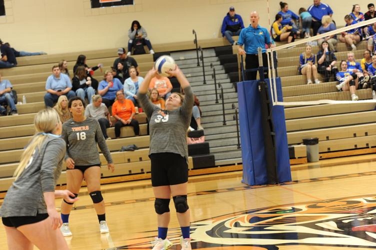 Logan sweeps volleyball tri-match with CRHS and Van | Sports ...