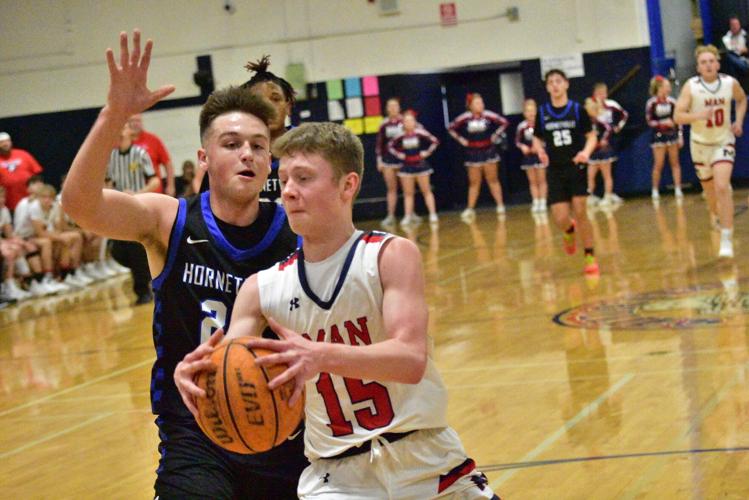 Phelps Hornets sting Man Hillbillies, 54-31 | Sports | loganbanner.com