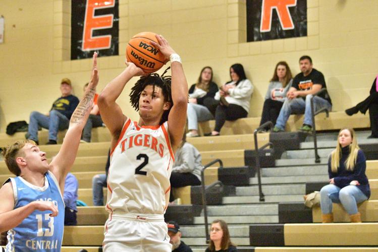 Five Logan County boys hoopers make All-State lists | Sports ...