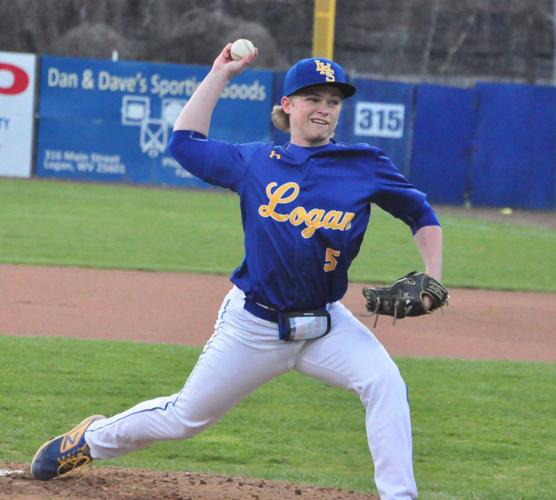 No. 1 Logan still unbeaten with win over Wayne | Sports | loganbanner.com