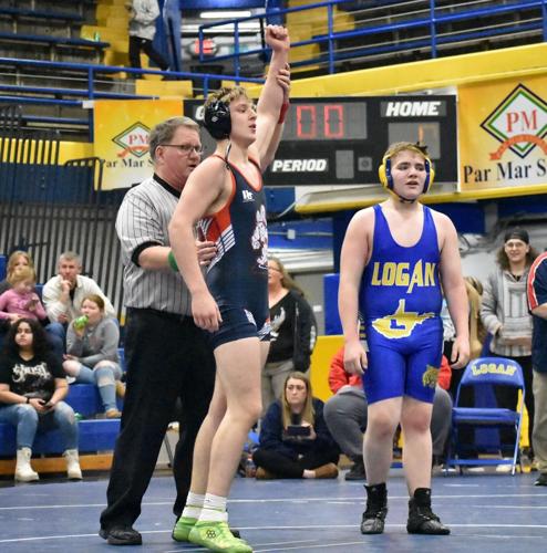 PHOTO GALLERY: Logan County wrestling championship | Sports | loganbanner.com