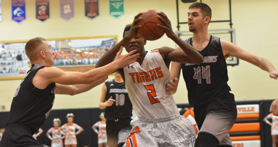 Tigers defeat Westside in battle of top teams | Sports | loganbanner.com