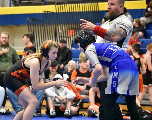 PHOTO GALLERY: Logan County wrestling championship | Sports | loganbanner.com