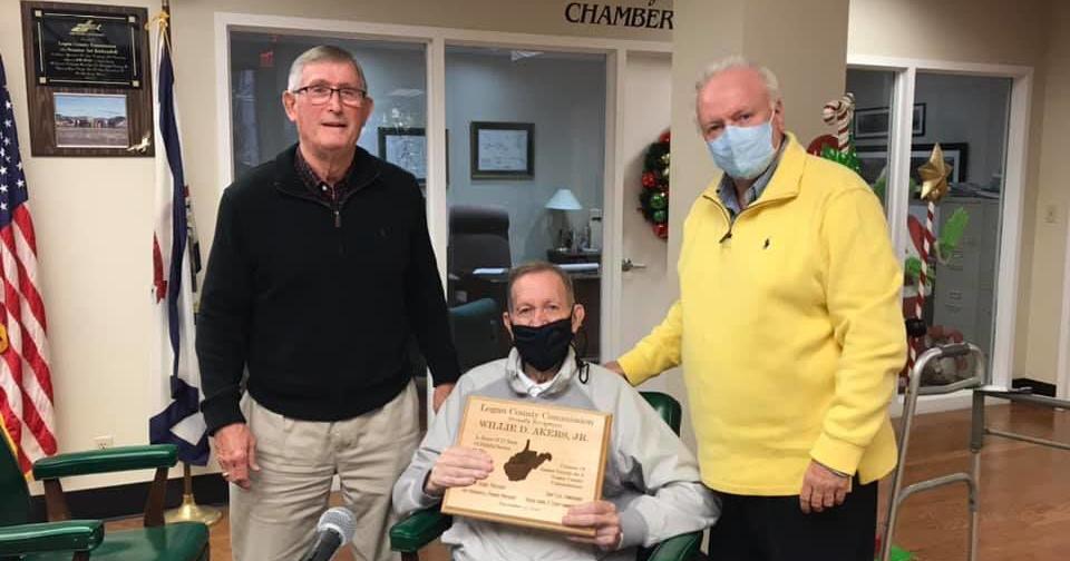 Akers honored at his last commission meeting | News | loganbanner.com