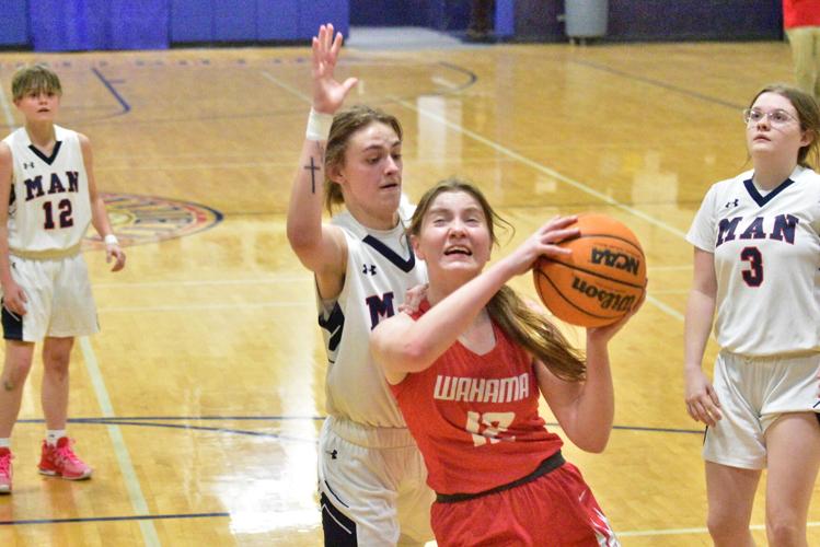 Strong third quarter fuels Wahama girls' hoops past Man | Sports ...
