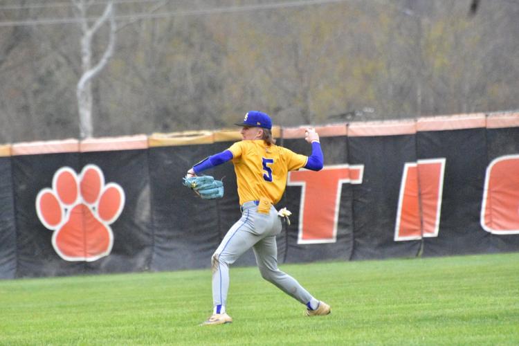 Logan hardball teams take road trips on Monday | Sports | loganbanner.com