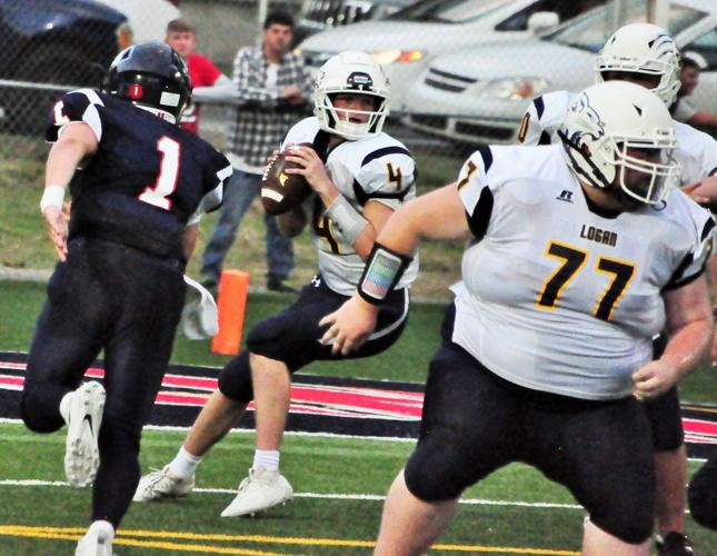 Photos: Man 62, Logan 8 (High School Football) | Photos | loganbanner.com