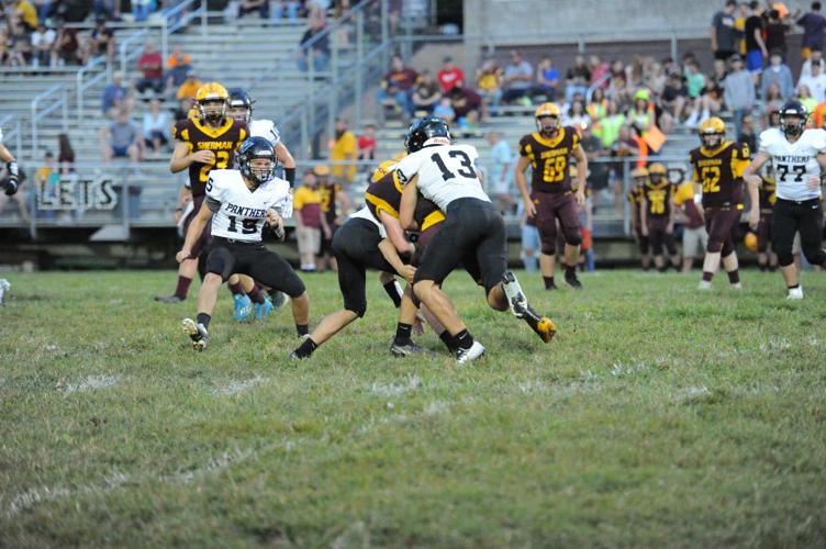 Tug Valley rolls past Tide, 32-8 | Sports | loganbanner.com