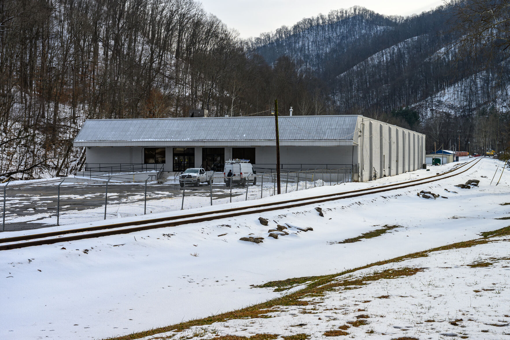 Logan County Schools to lease former Save-A-Lot building for baseball ...