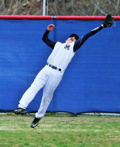 Man Hillbillies baseball action | Sports | loganbanner.com