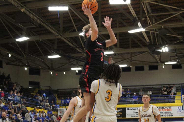 Logan boys defeat Sissonville 63-48 | Sports | loganbanner.com