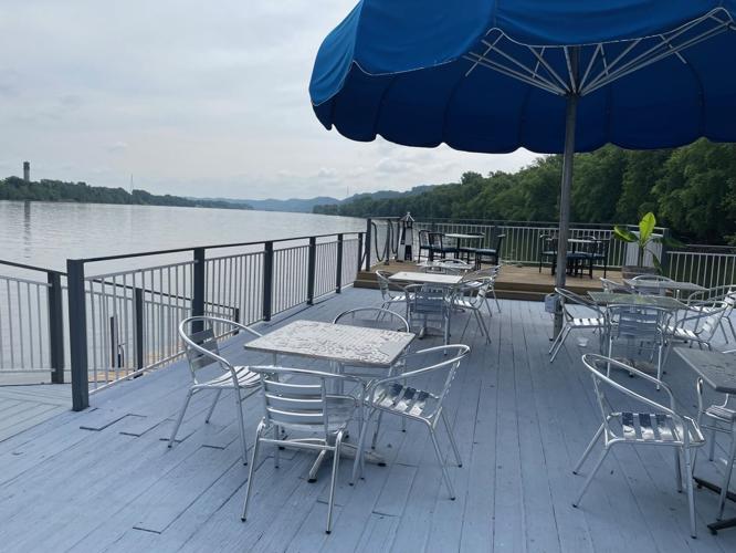 Schooner's Waterfront Grill offers dining with vacation vibes | News ...