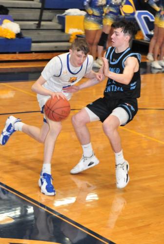 Hot-shooting Miners fall to Wildcats, 76-66 | Sports | loganbanner.com