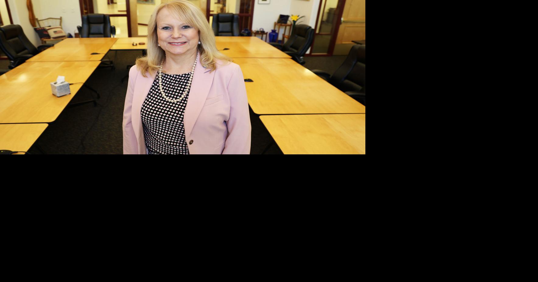 Southern extends contract for Alderman | News | loganbanner.com