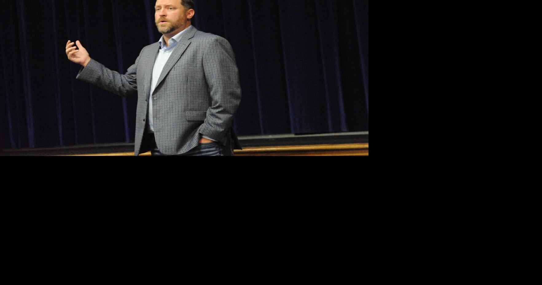 New Logan boys hoops coach Jeff "Hoopie" Williamson back in town ...