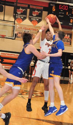 Wildcats find way to win at Chapmanville | Sports | loganbanner.com