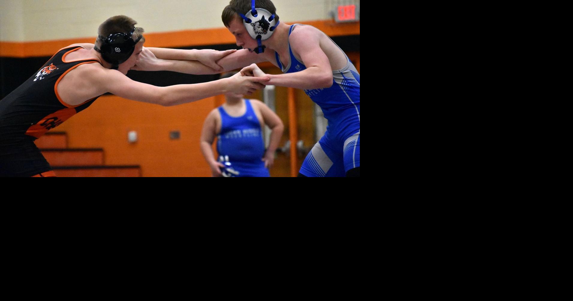 Chapmanville, Logan, Harts compete in middle school wrestling meet | Sports | loganbanner.com