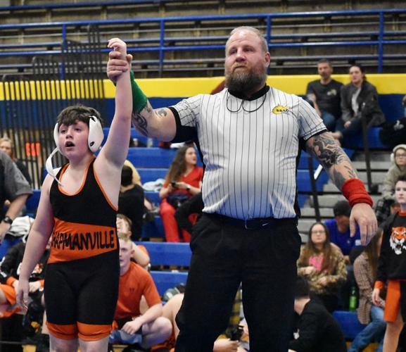PHOTO GALLERY: Logan County wrestling championship | Sports | loganbanner.com
