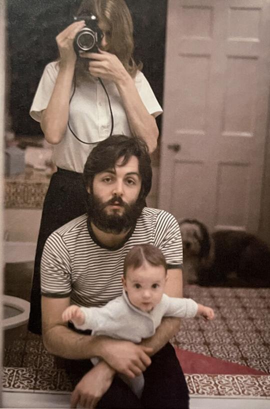 Paul McCartney photographs 1963-1964: Eyes of the Storm | Community ...