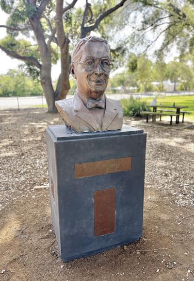 Walter Singer bust finds new life | News | losaltosonline.com