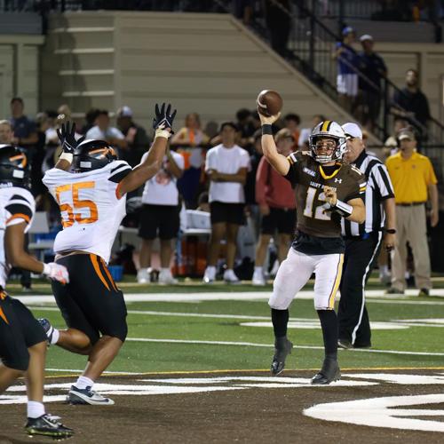 St. Francis’ Keanaaina runs past McClymonds | Sports | losaltosonline.com