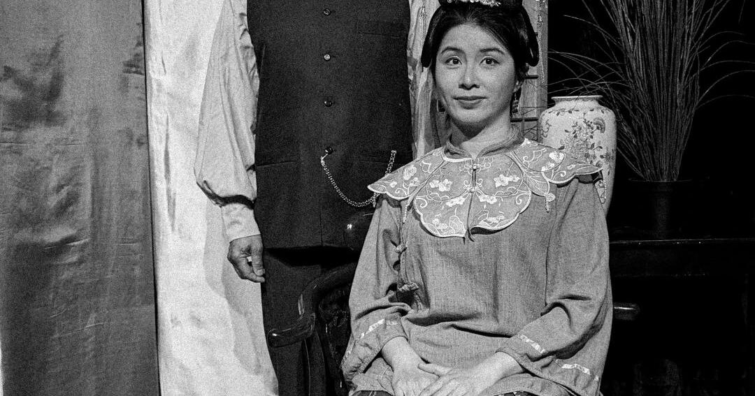 Pear Theatre’s ‘Love Letters’ and ‘The Chinese Lady’ explore tragedy ...