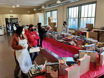Hope’s Corner Holiday Sharing Event ‘is like an explosion of toys ...