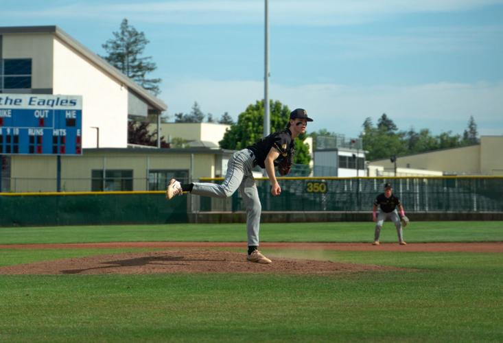 Mountain View’s Harwell dominates in Los Altos baseball matchup ...