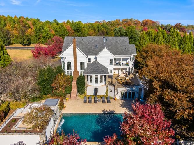 Home of the Week: 40747 Lenah Run Circle, Aldie | Homeoftheweek ...