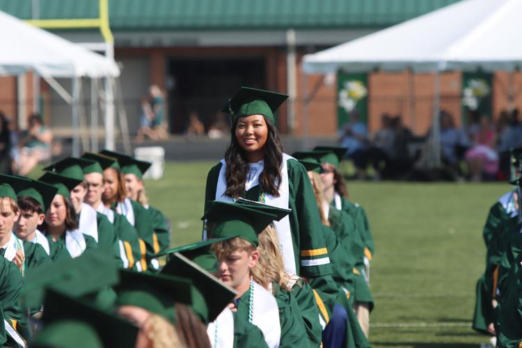 Loudoun Valley grads urged to ‘keep moving forward’ by alumnus | News ...