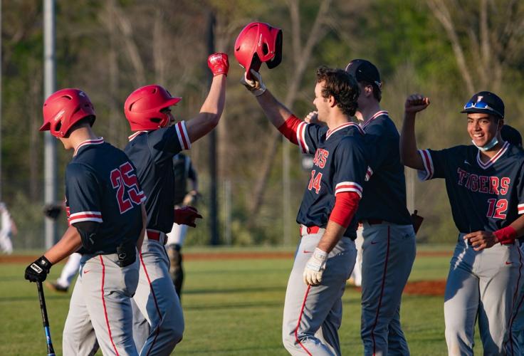 Independence doubles up Abingdon in Class 3 baseball championship game ...