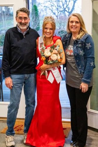 Montana Cochran crowned Miss Lincoln Strawberry Festival | News ...