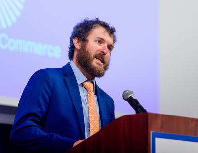 Kroiz makes his case as 'alternative' to party politics | News ...