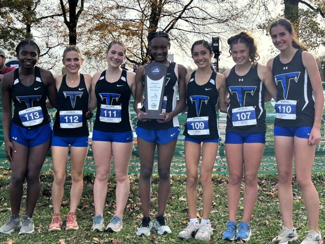 Captains, Huskies run to team titles at Region 4C cross-country meet ...