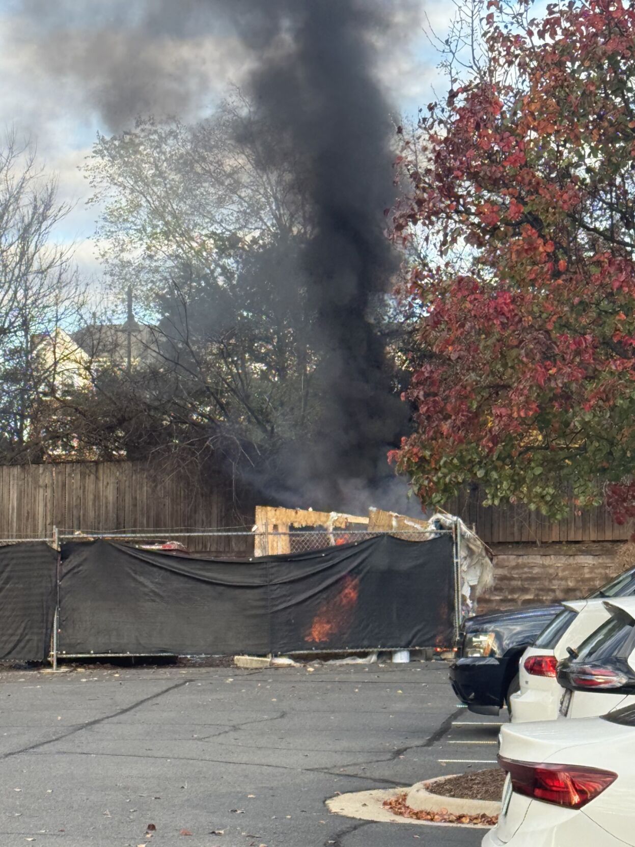 Updated: One dead after explosion at Ashburn apartment complex | Fires ...