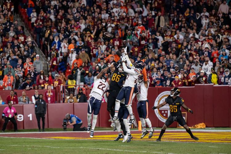 PHOTOS: Last-second Hail Mary lifts Commanders to 18-15 win over Bears ...