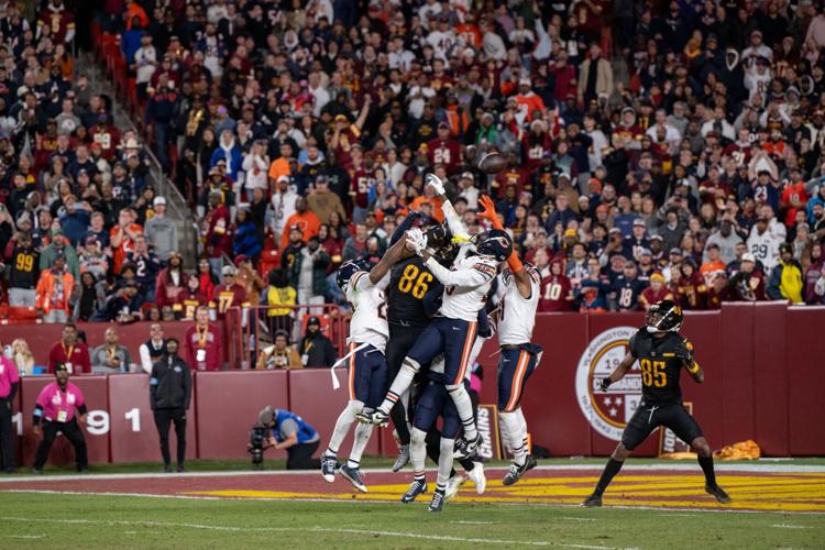 PHOTOS: Last-second Hail Mary lifts Commanders to 18-15 win over Bears ...