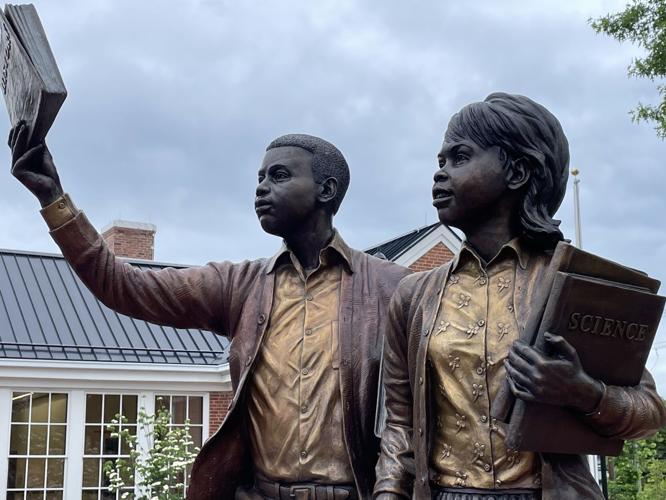 'Upward Struggle': New statue honors fight to desegregate Loudoun ...