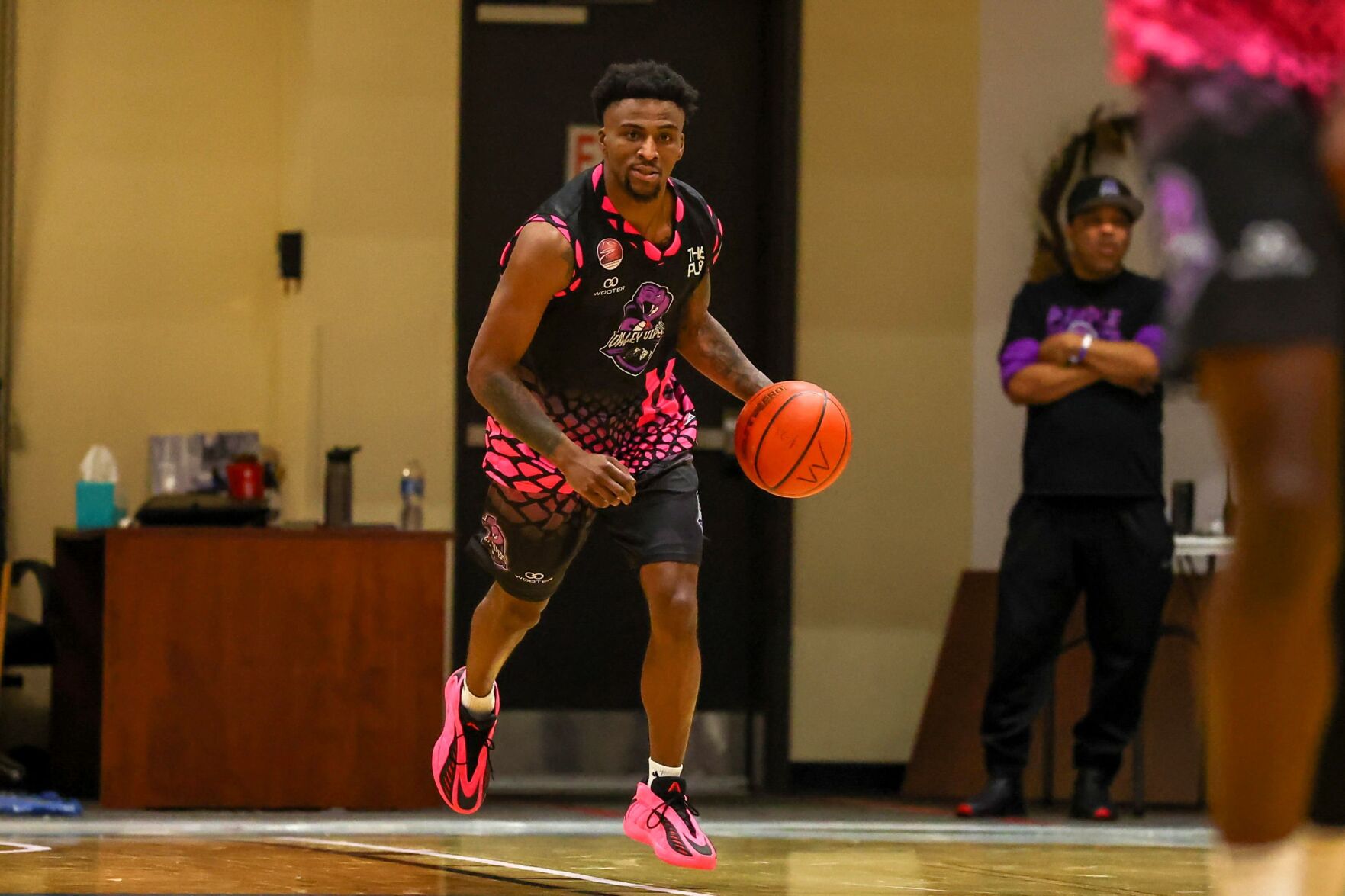 Valley Vipers work overtime to complete weekend sweep | Sports ...