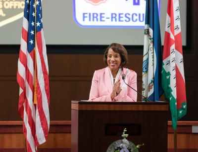 Randall highlights 'flourishing' economy, pays tribute to fallen ...