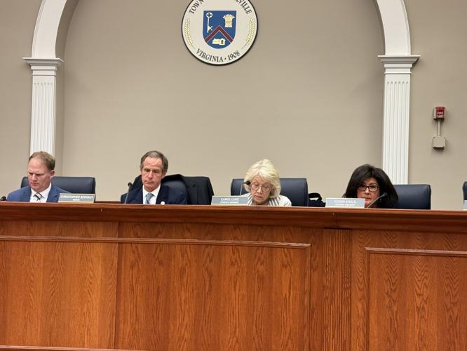 Residents blast Purcellville Council over firing | Politics ...