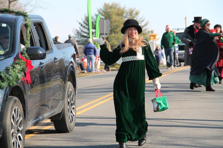 In Photos: The Purcellville Holiday Parade | Community | loudountimes.com