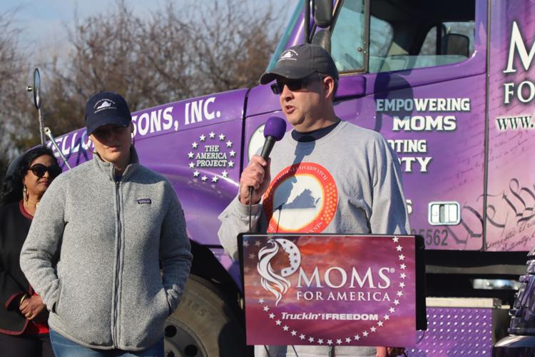 Loudoun County parents lauded at ‘Freedom Rally’ for challenging school ...